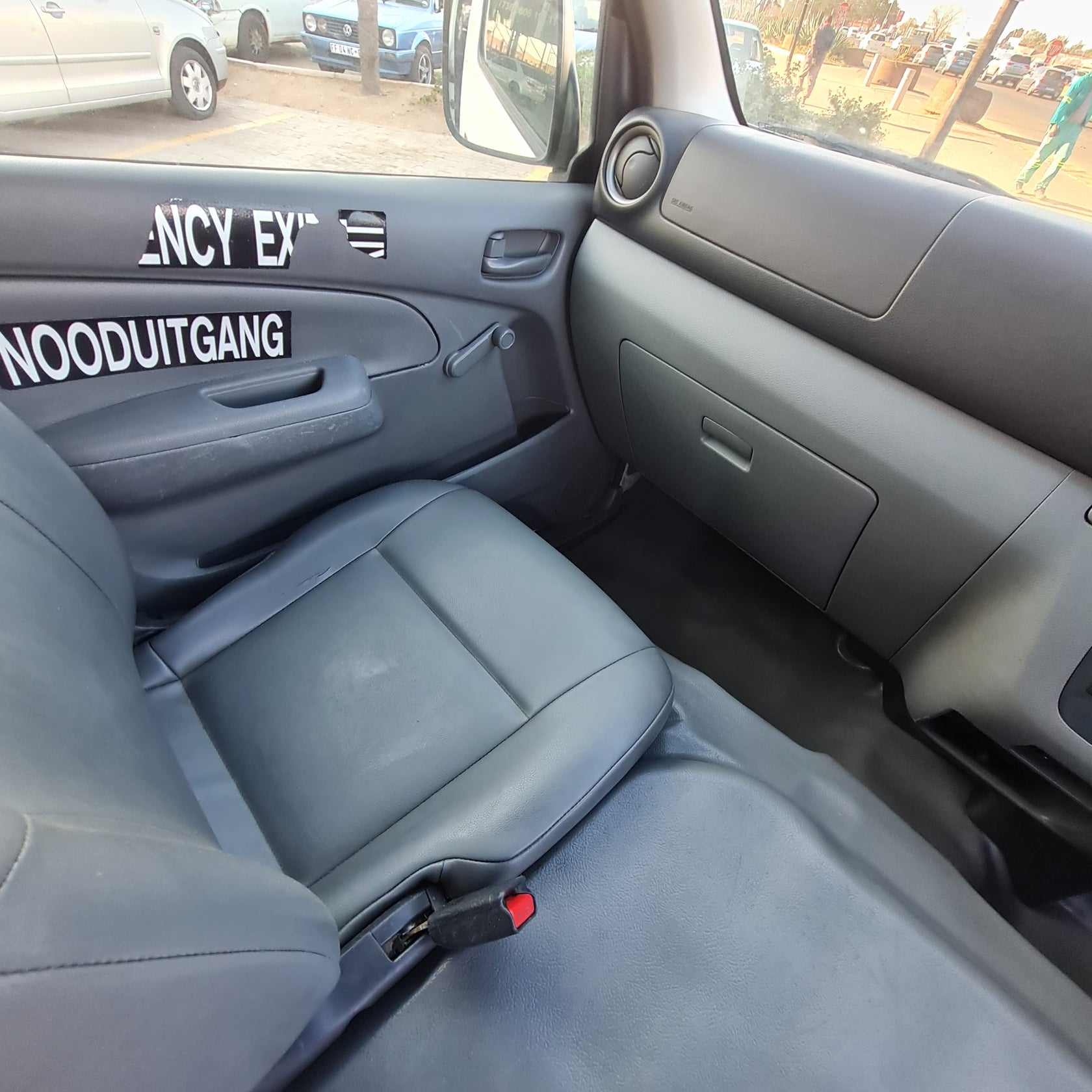 Nissan Impendulo NV350 16 seater – Salaamat Motors